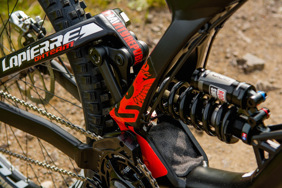 Lapierre's all-new 27.5" downhill bike is here