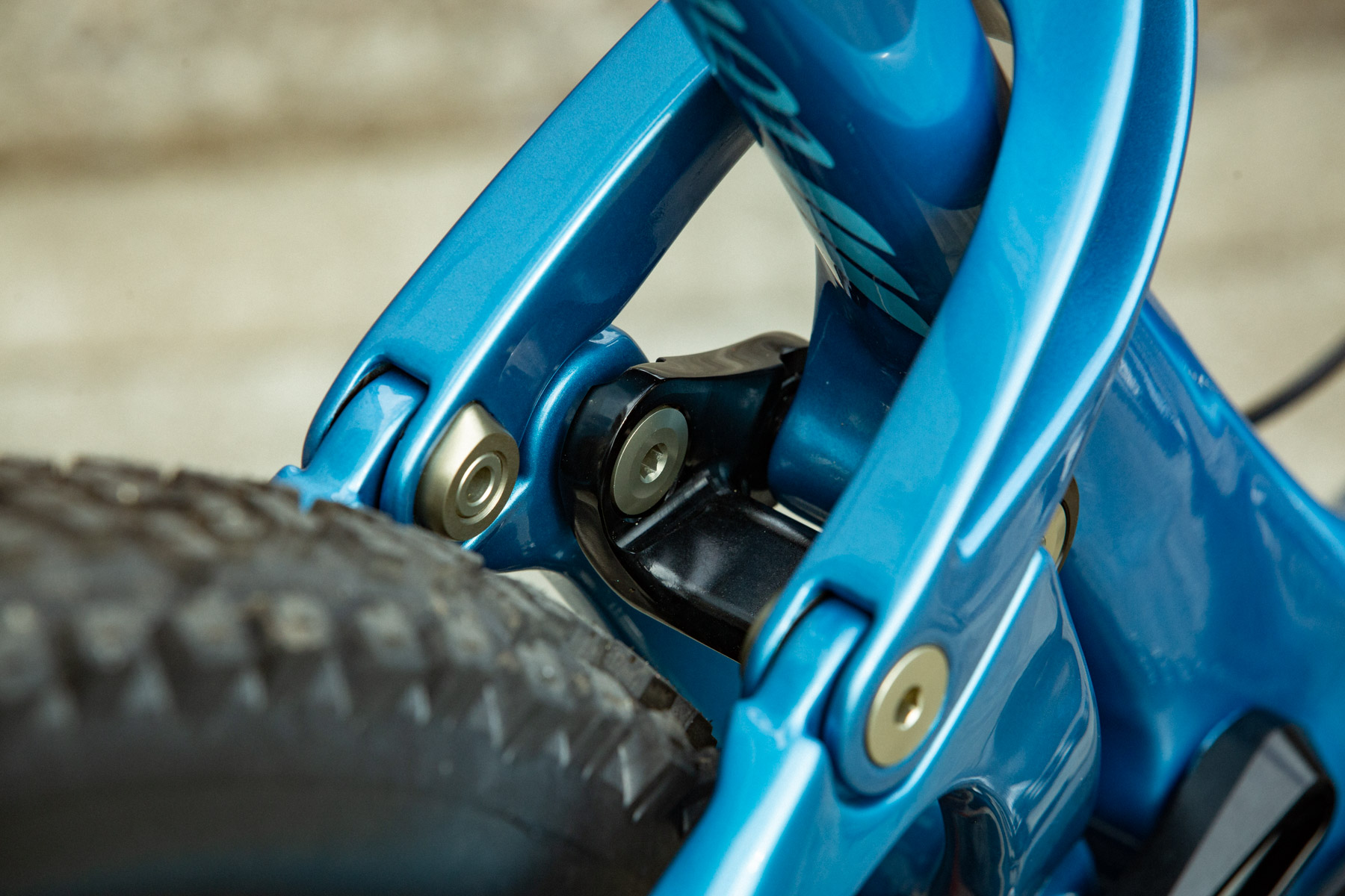 Ibis RipMo On Test - A New Lightweight Big-Travel-Big-Wheeler