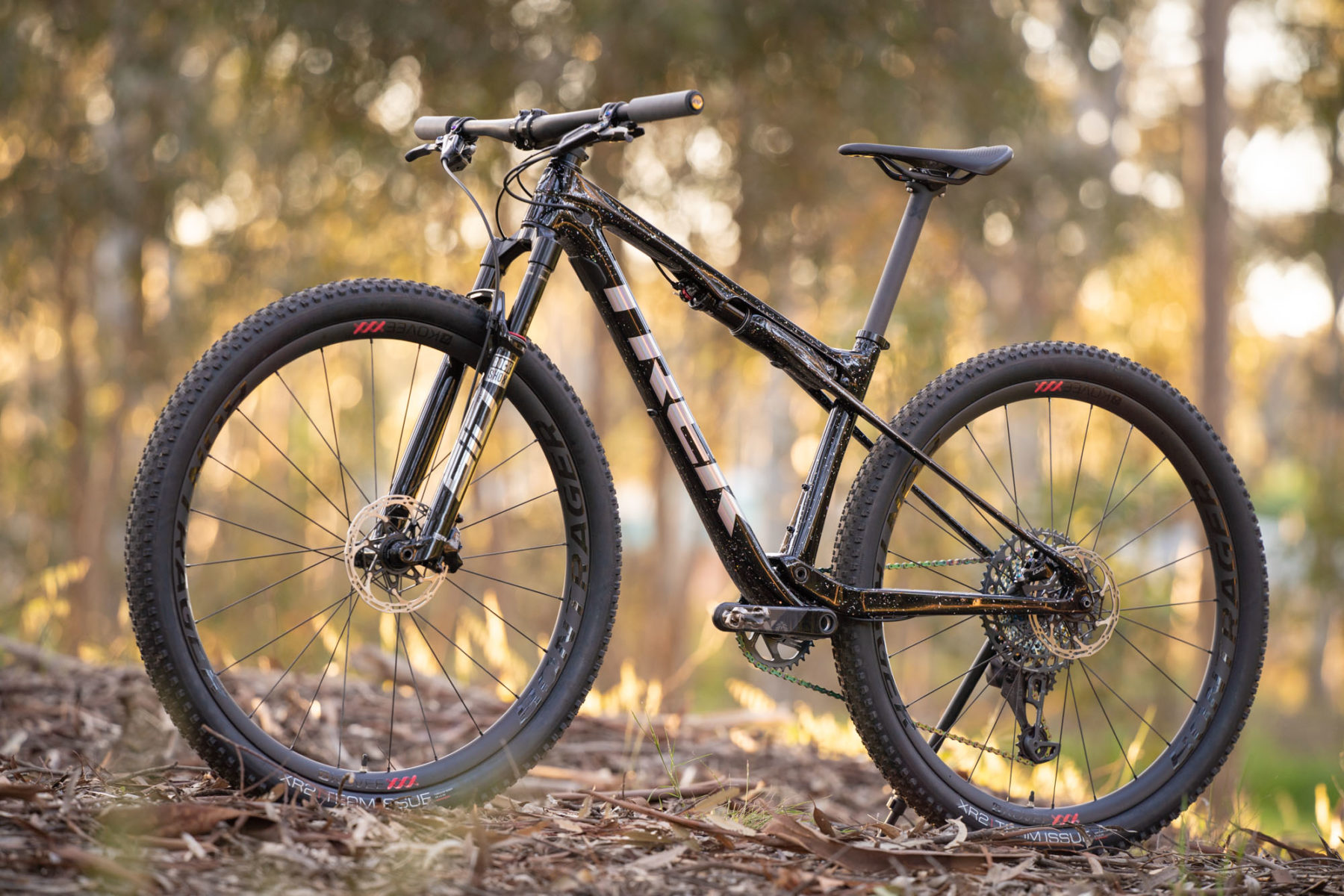 On Test | A very special 2021 Trek Supercaliber 9.9 - Project One style
