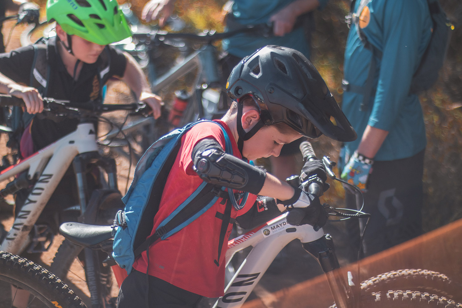 9 tips to give your kids more confidence on the trails