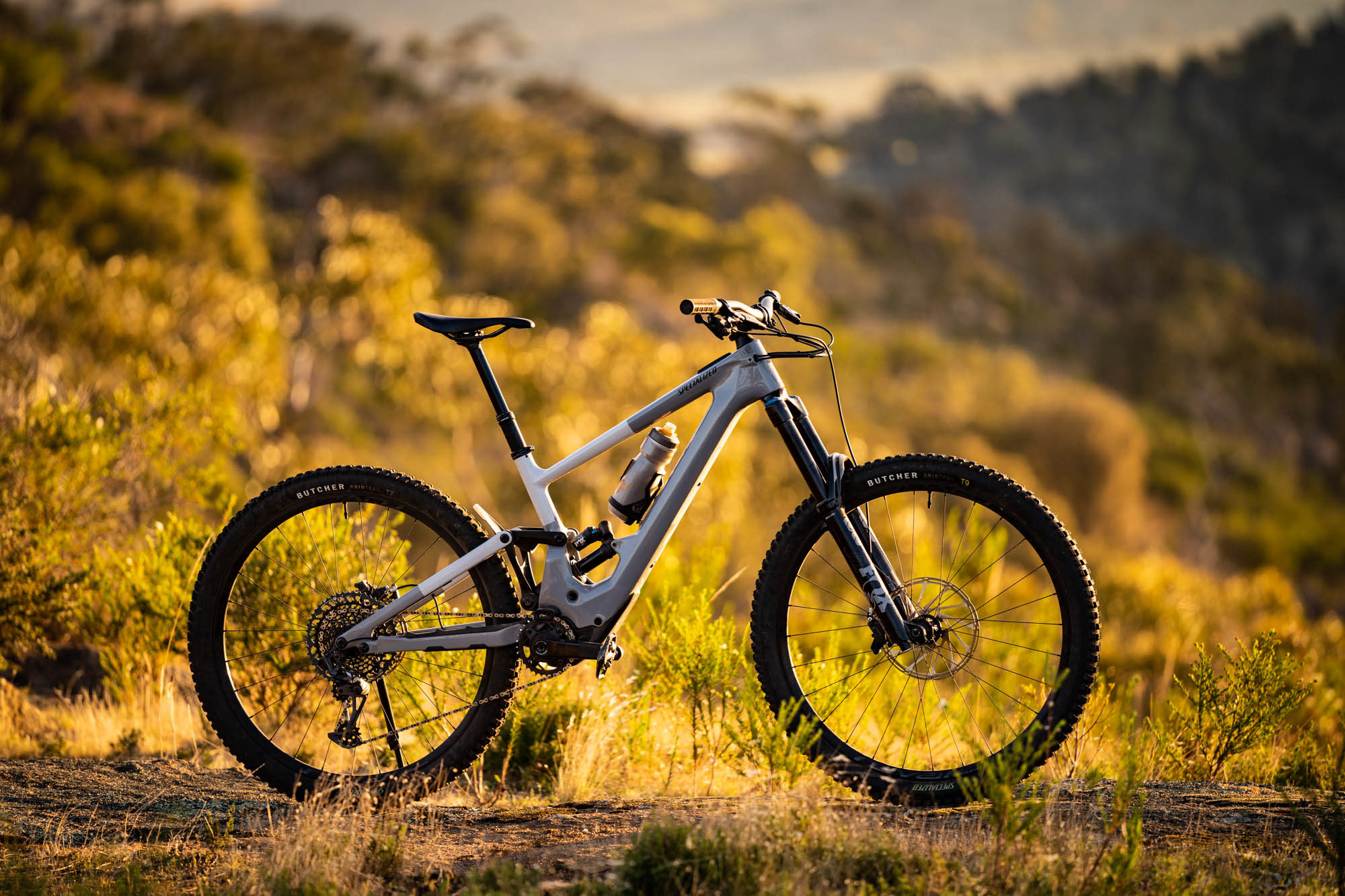 Flow's Fresh Produce | A hidden multi-tool, smart inner tube, and ...