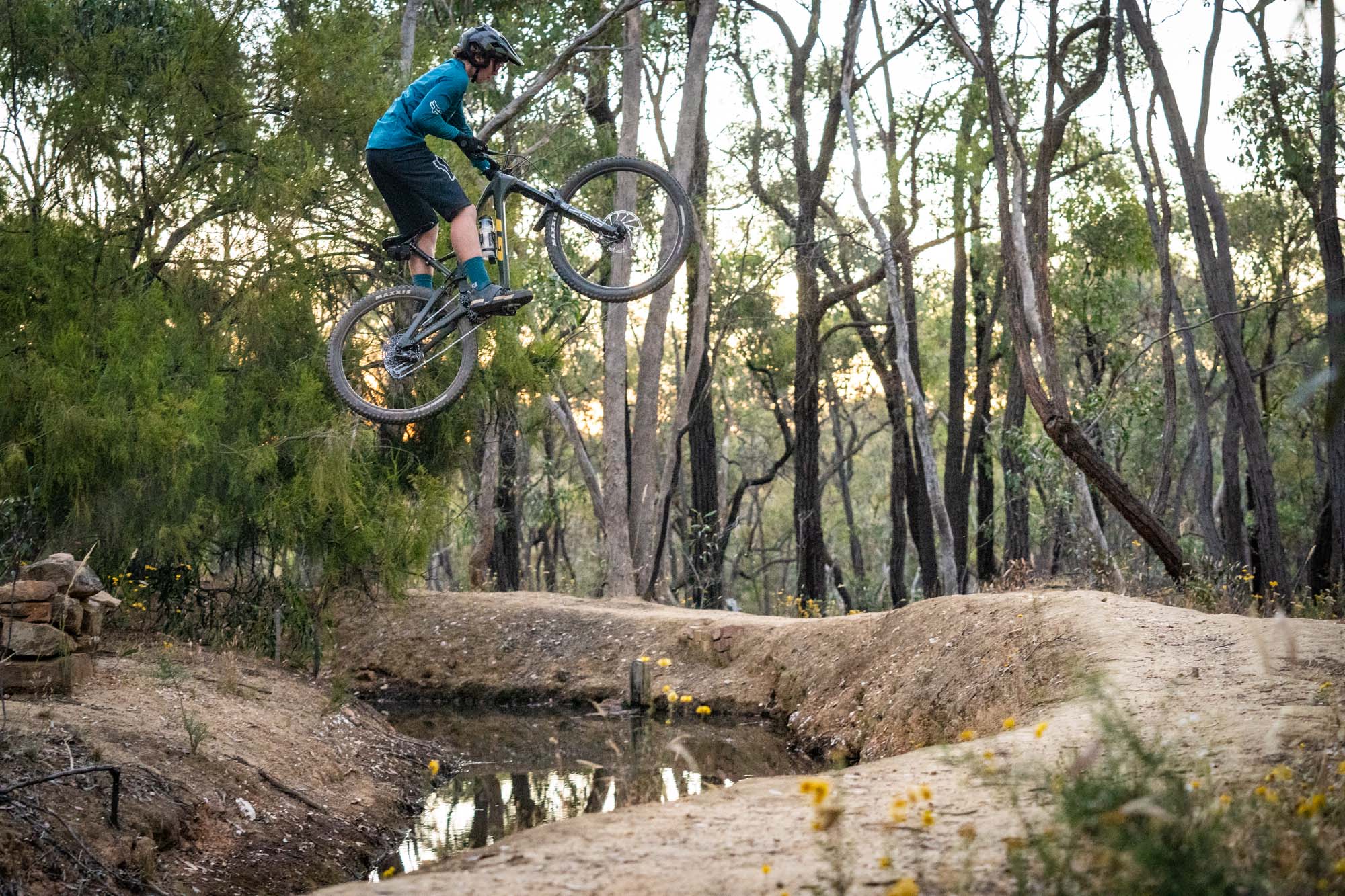 2022 GT Force Review | A high pivot bruiser that eats rocks for breakfast!