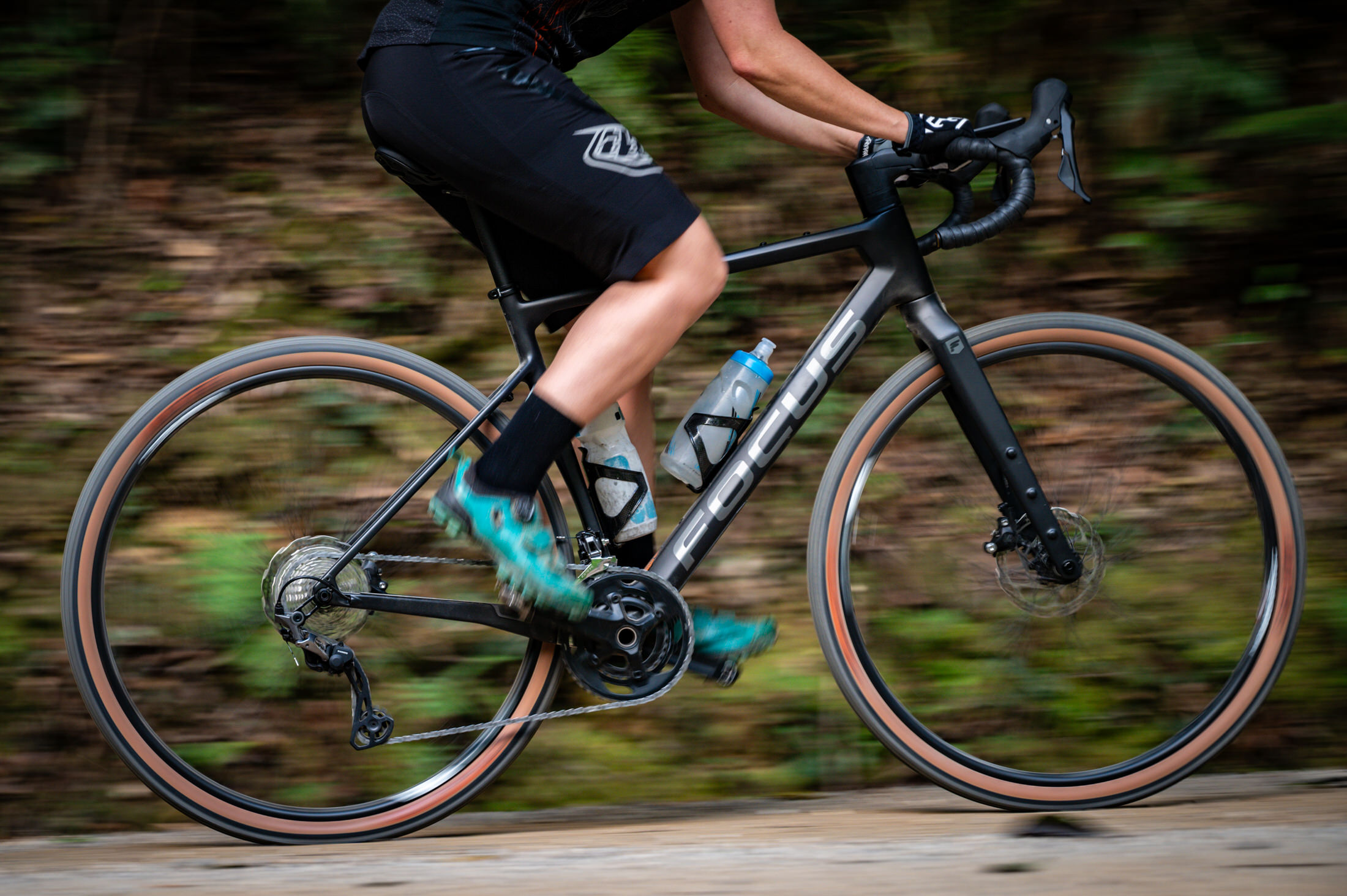 2023 Focus Atlas Review | A burly gravely bike best suited for big ...