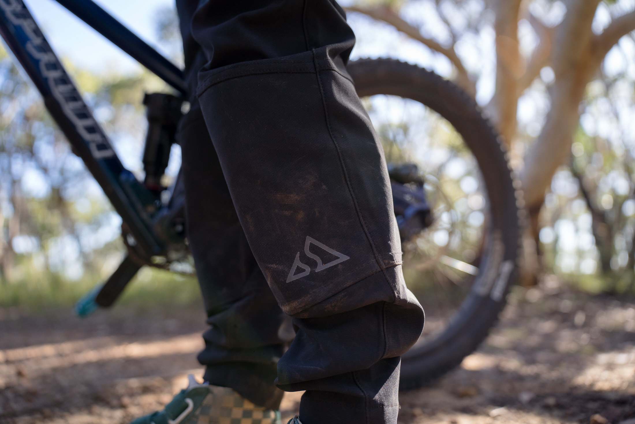 Fresh Produce | Sendy Gear kids mountain bike kit - Flow Mountain Bike