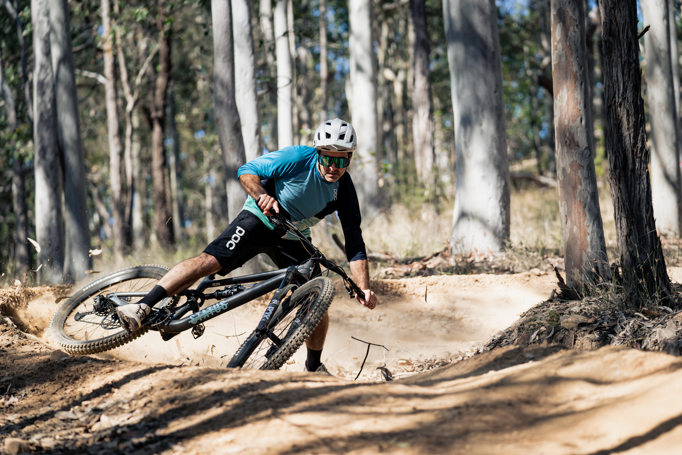 Specialized Status 160 Review | An Anomaly in the Specialized Mould