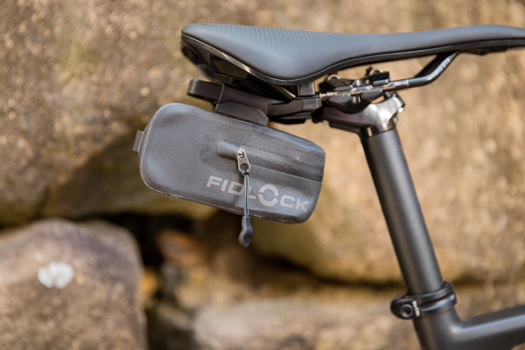 Review | Fidlock Push Saddle Bag 400 - Flow Mountain Bike