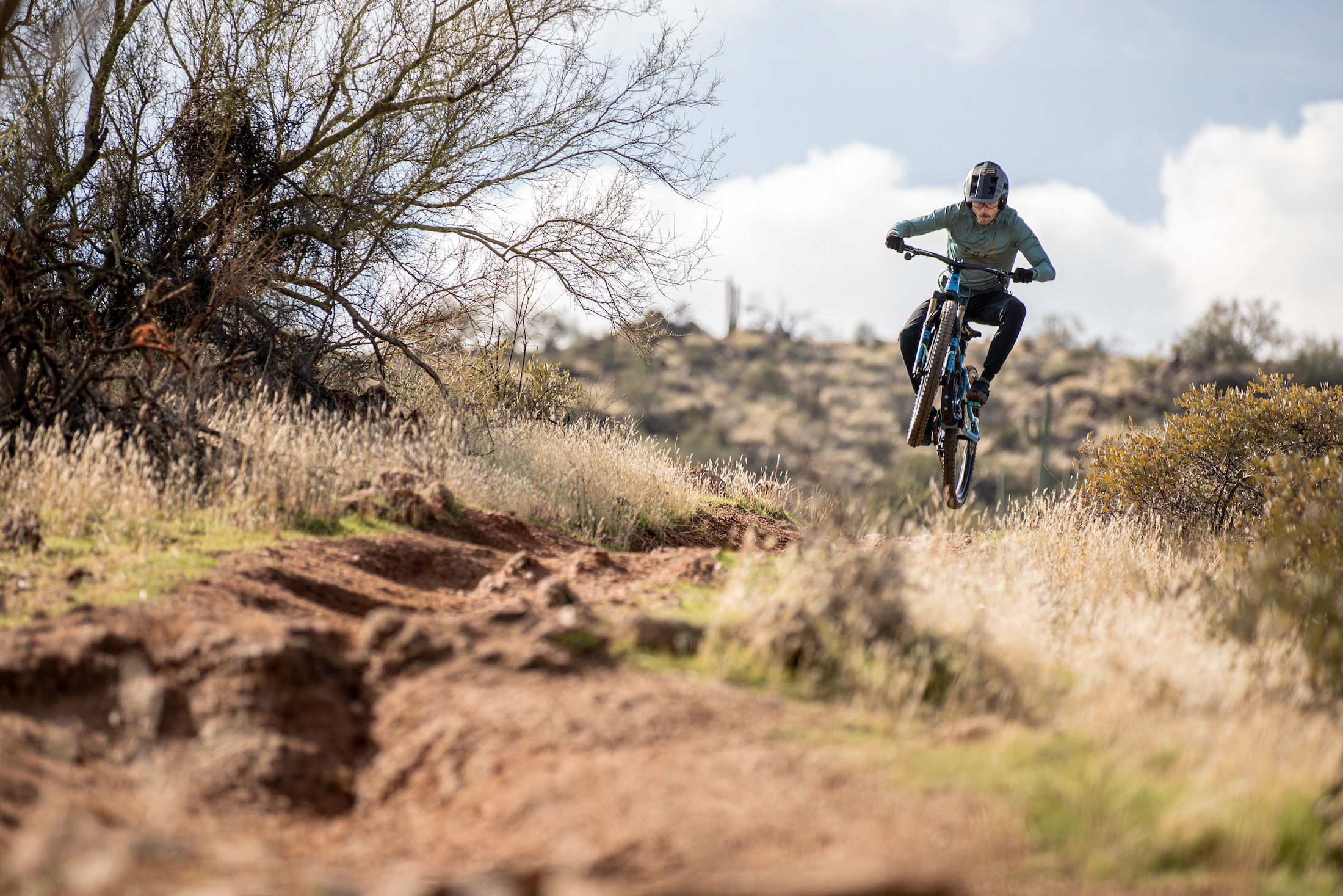 2024 Pivot Switchblade Review | Pivot's best trail bike yet?
