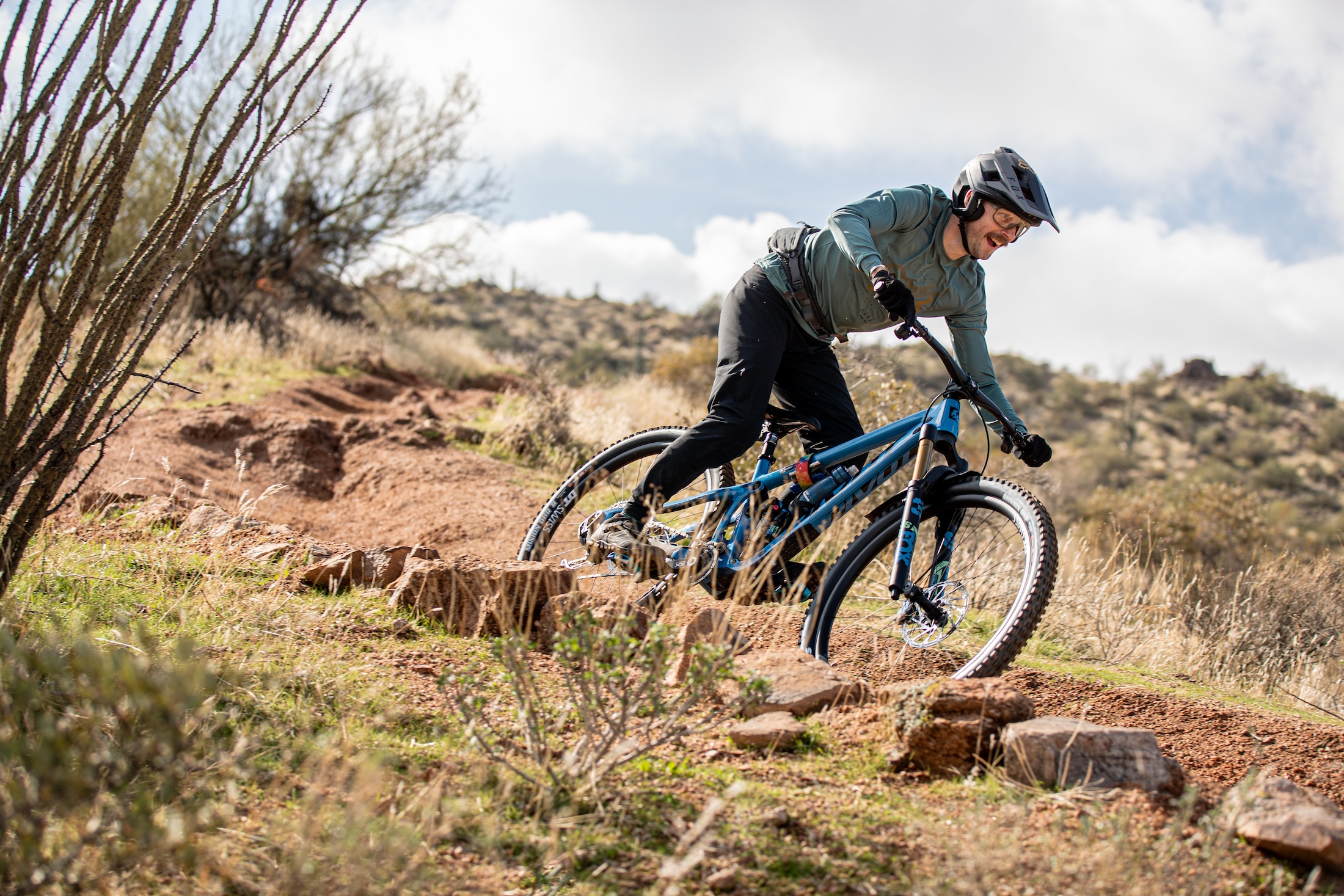 2024 Pivot Switchblade Review | Pivot's best trail bike yet?