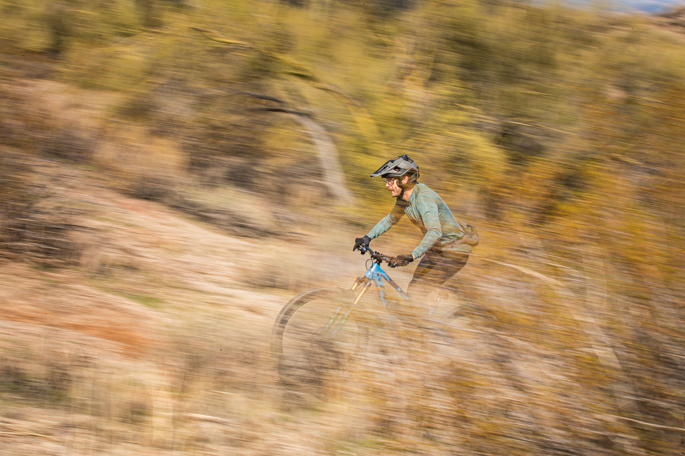 2024 Pivot Switchblade Review | Pivot's best trail bike yet?