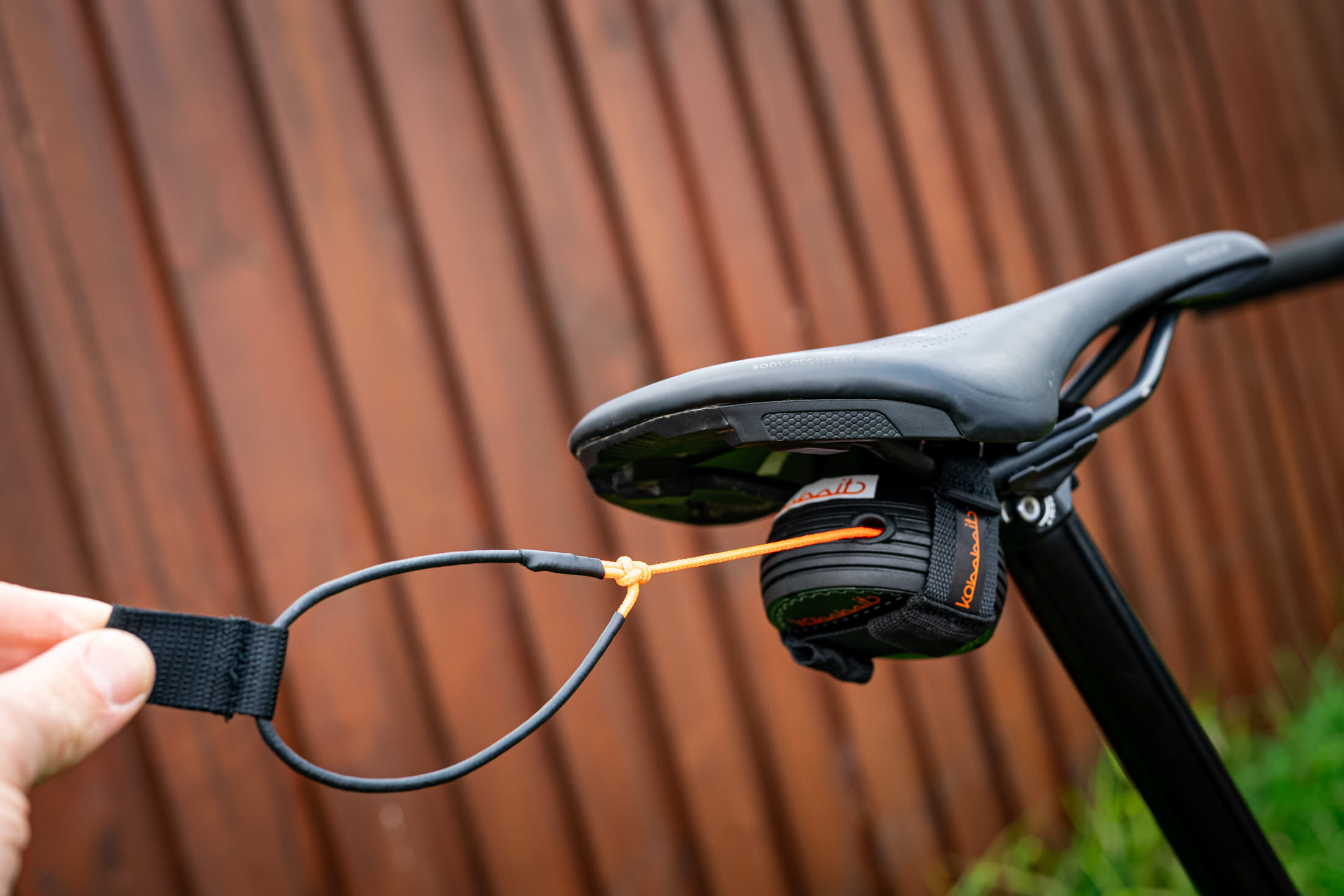 Fresh Produce | Kommit Bike Towing System - Flow Mountain Bike