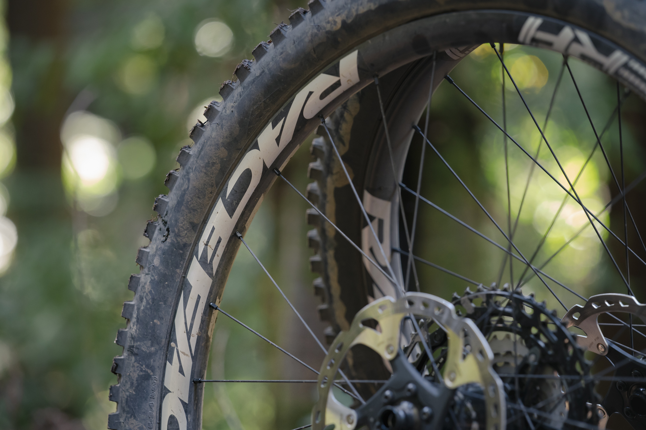 Race Face Era Review | Carbon wheels that aim for 2nd best