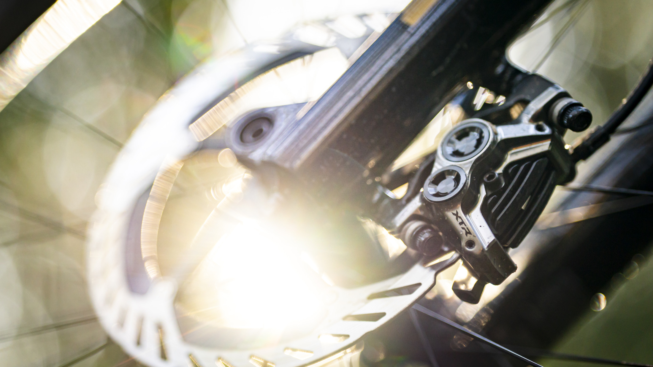 Shimano XTR M9220 Brake Review | Better brakes in every way
