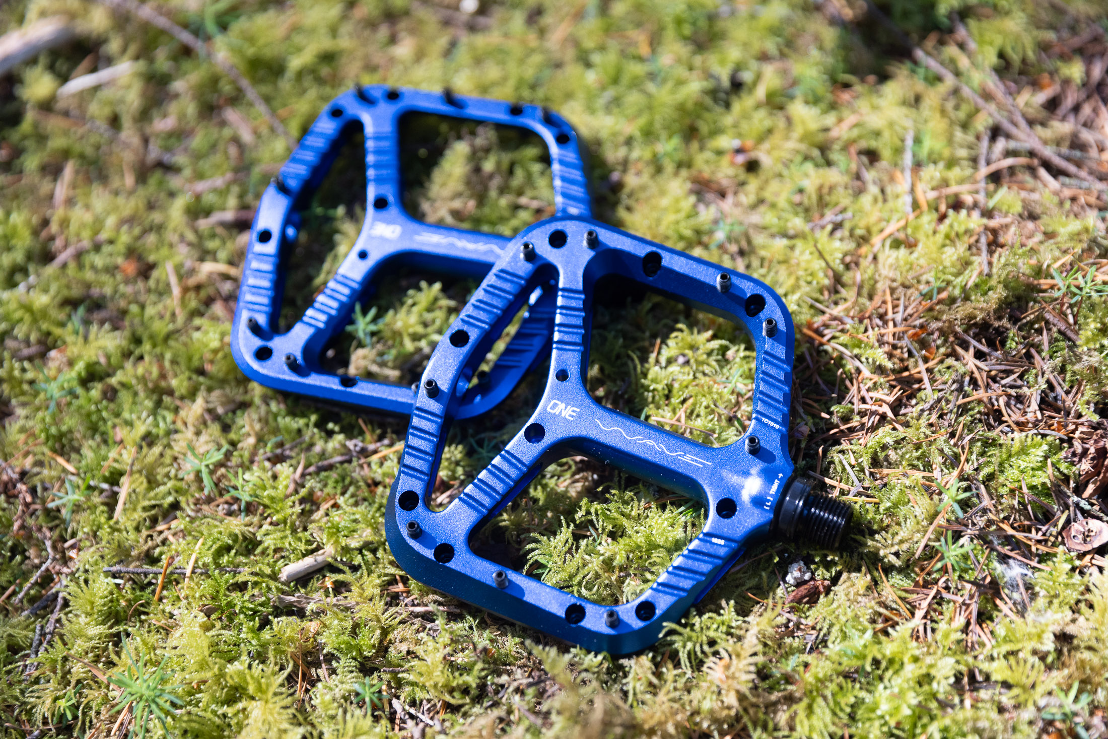 OneUp Wave Flat Pedals