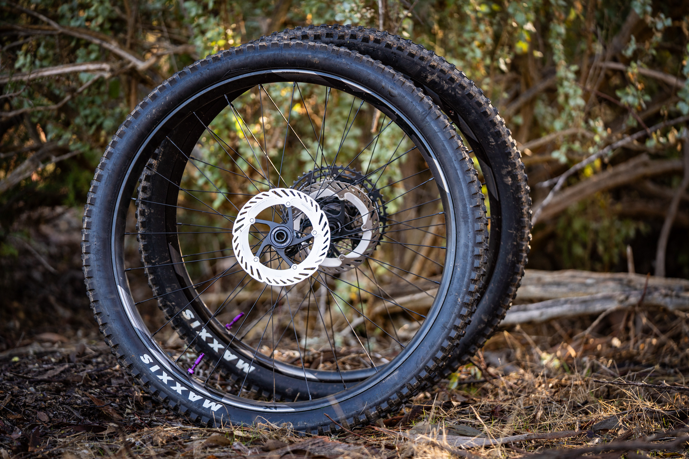 Shimano XT M8200 Wheelset Review | XTR tech at half the price