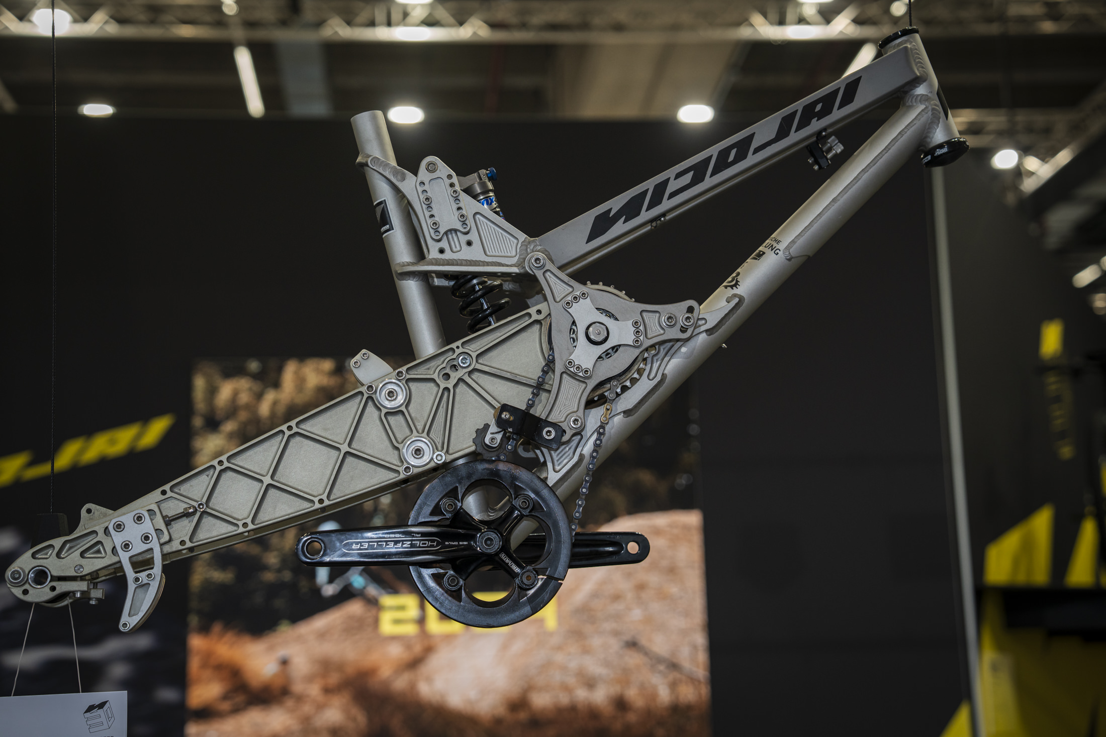 Stats with Latz | Eurobike 2025 e-Bikes, Gearboxes and Belt Drives, Oh My!