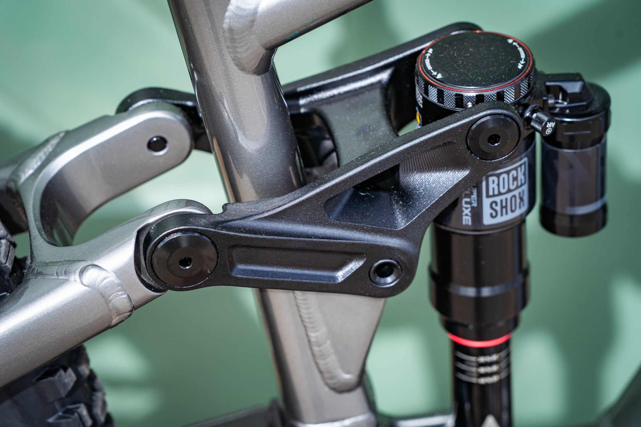 First Look | The Santa Cruz Vala AL drops the price in a big way