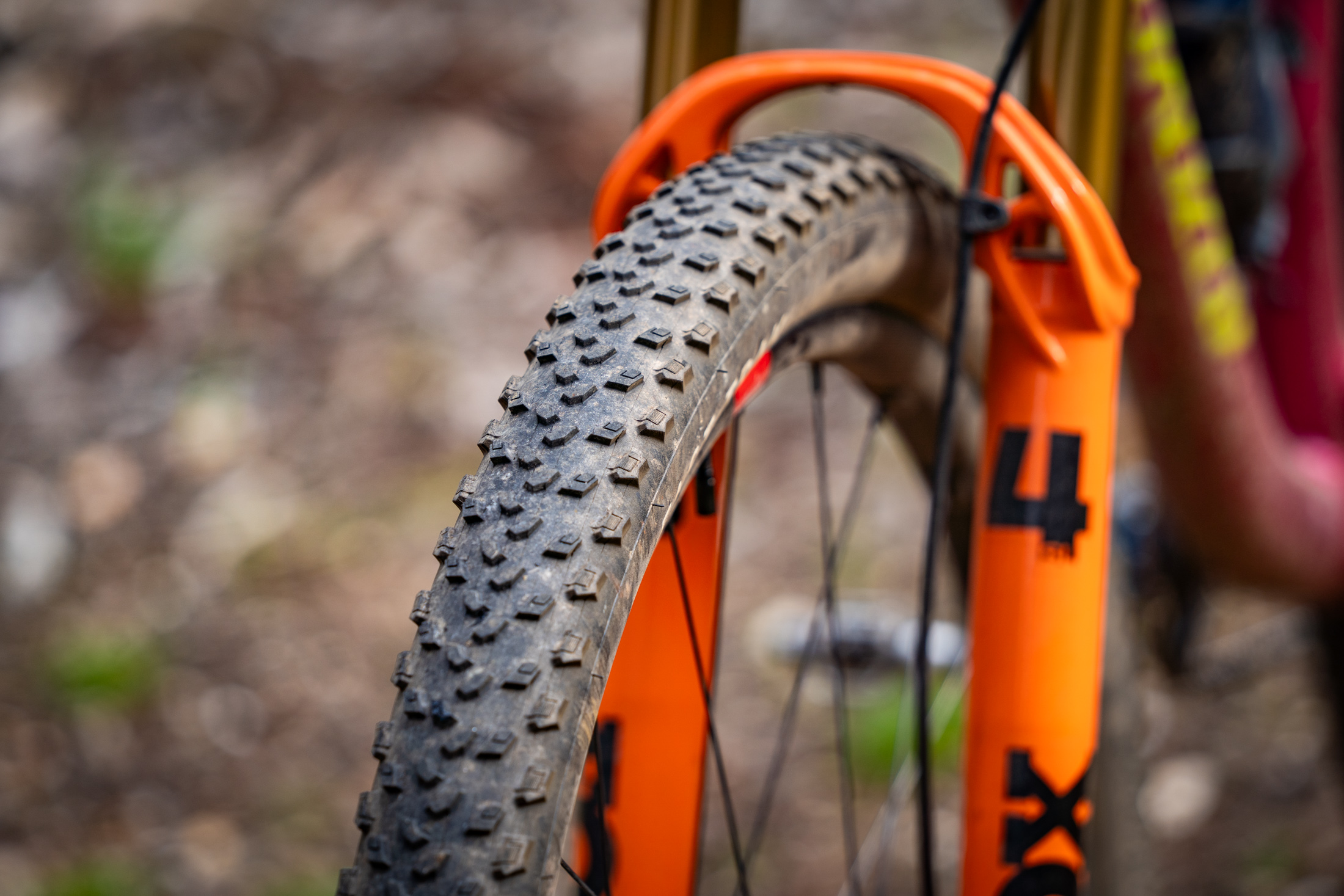 Review | Specialized Fast Trak & Air Trak Flex Lite T5/T7 Tyres - Flow ...
