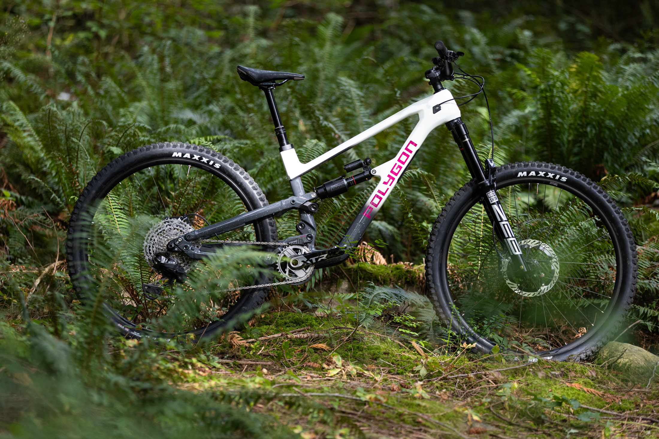 2026 Polygon Collosus N9 Carbon