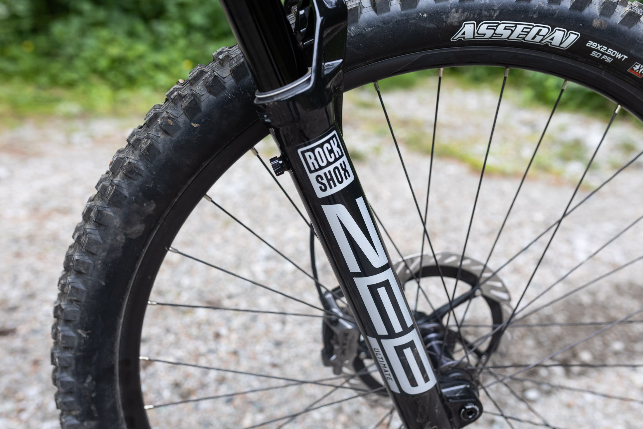 2026 Polygon Collosus N9 Carbon