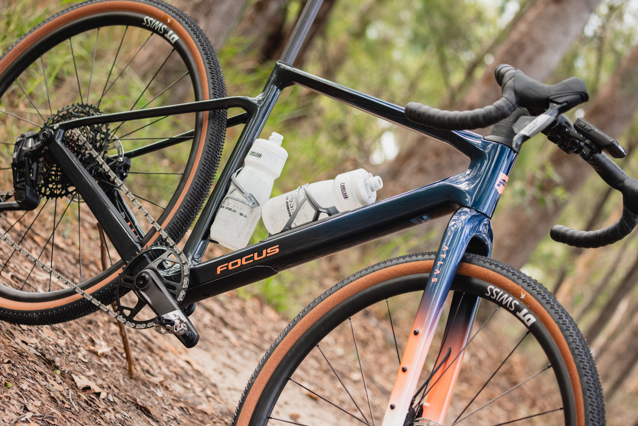 New Focus Atlas ditches road boost and adds down tube storage.
