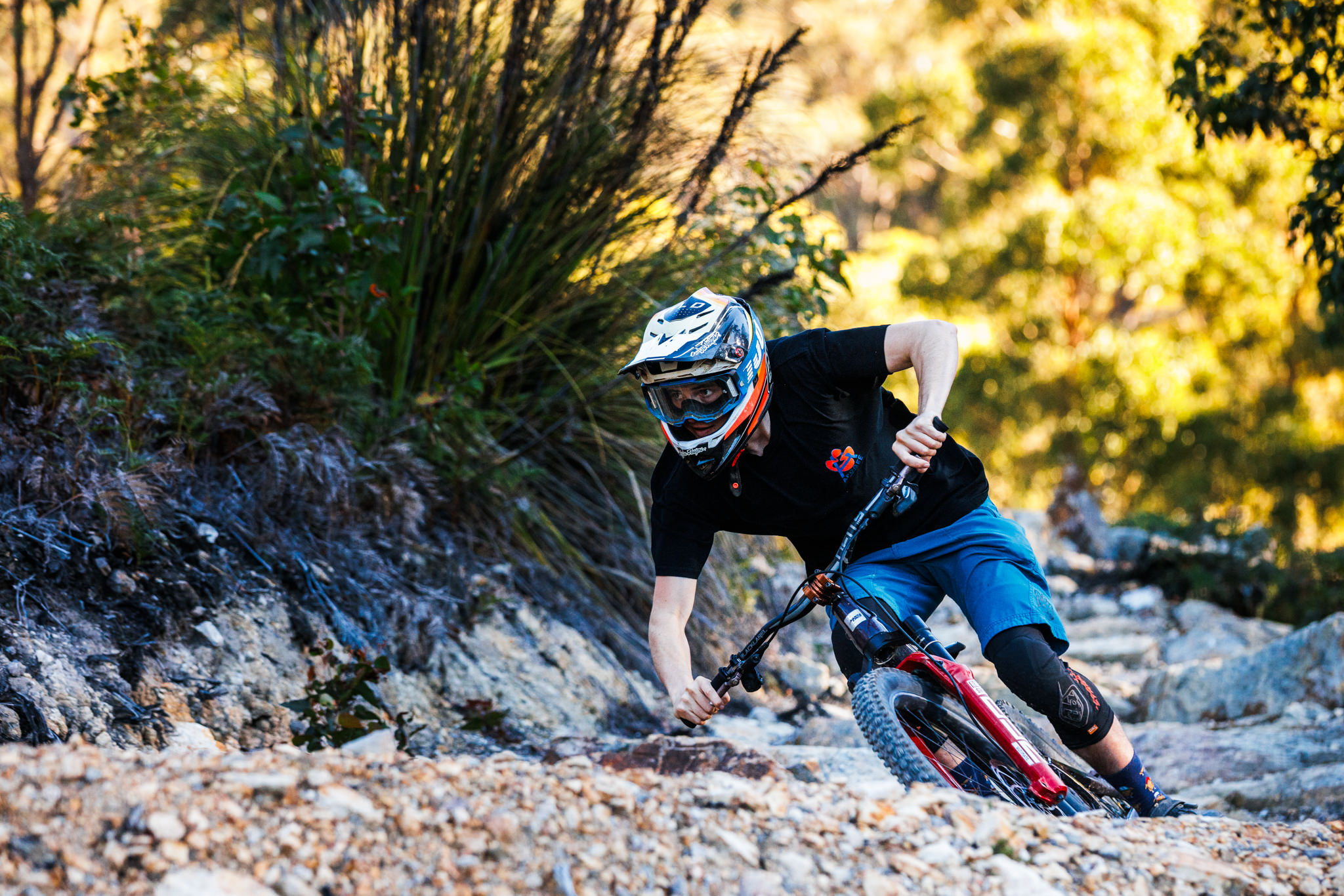 Apogee Sendology | How Your Knees Control Cornering Grip